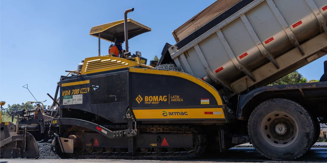Características das vibroacabadoras - Armac